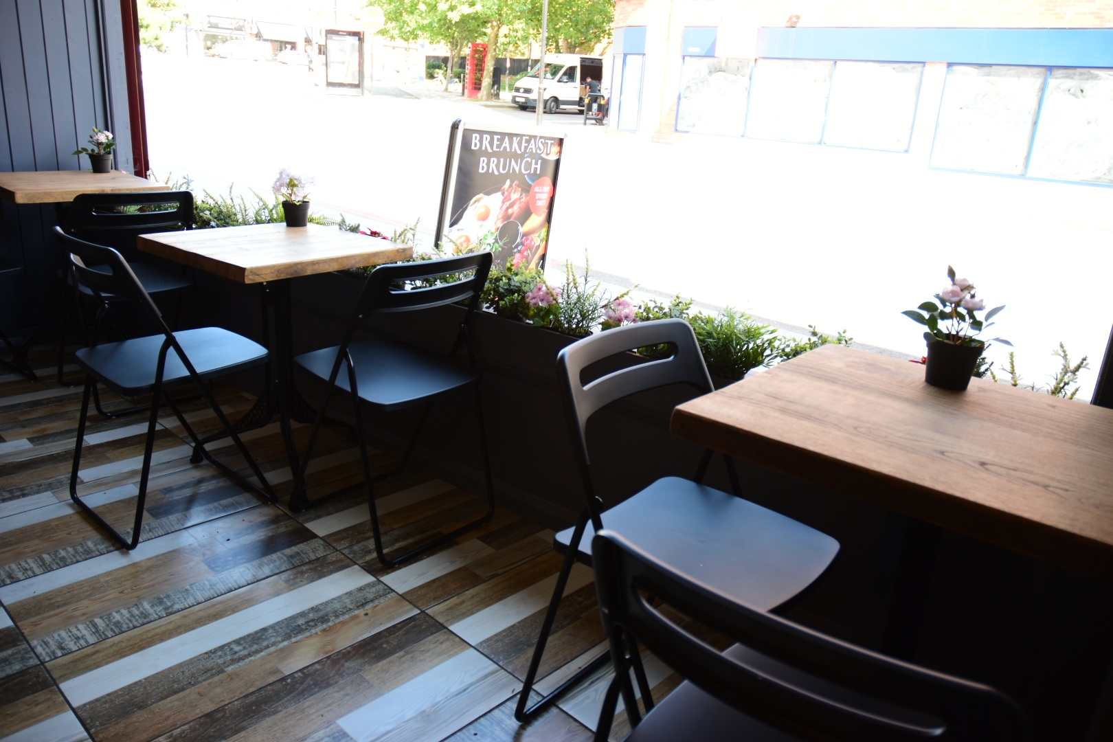 CAFE FORUM – BREAKFAST, BRUNCH, DINER